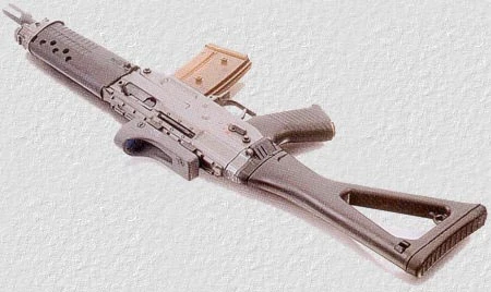 造就一代经典——瑞士SG552突击步枪简介 - 哔哩哔哩