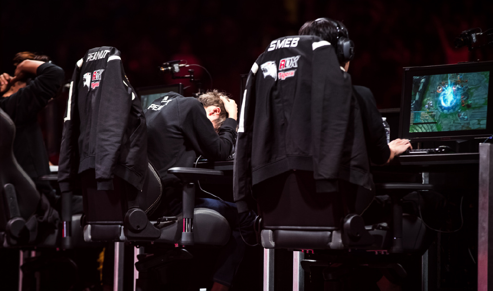 LCK名宿Smeb：不后悔拒绝SKT的邀请，只因S6输得太多 - 哔哩哔哩