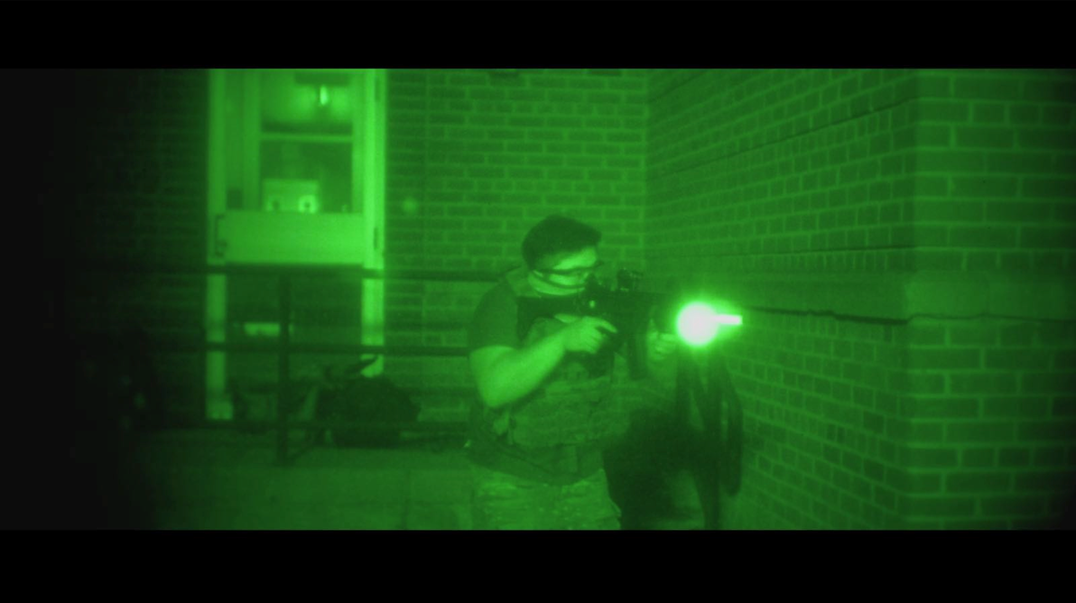 你真的懂夜视仪吗？——夜视仪硬核科普 - 哔哩哔哩