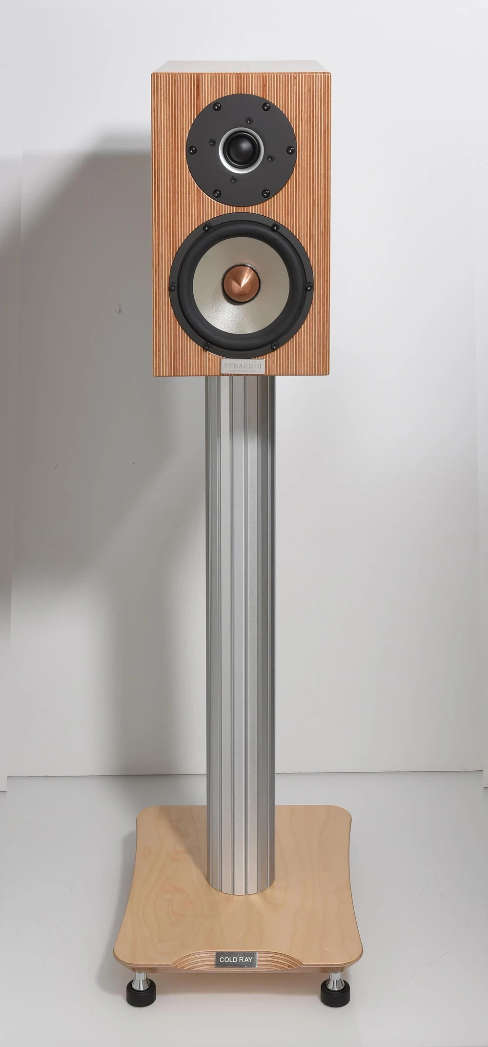 芬兰Penaudio Cenya书架箱：音场与动感超越体积所限 - 哔哩哔哩