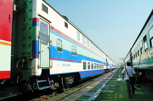 【科普】怀念·那抹天蓝色-中国铁道部|南京浦镇厂|四方厂|唐山厂|长客|25K型快速客车 - 哔哩哔哩