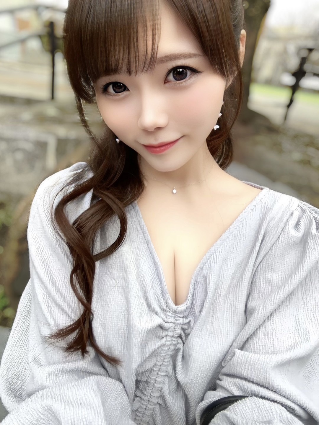 美女分享——三崎奈奈、黑木逢梦、美澄玲衣 哔哩哔哩 