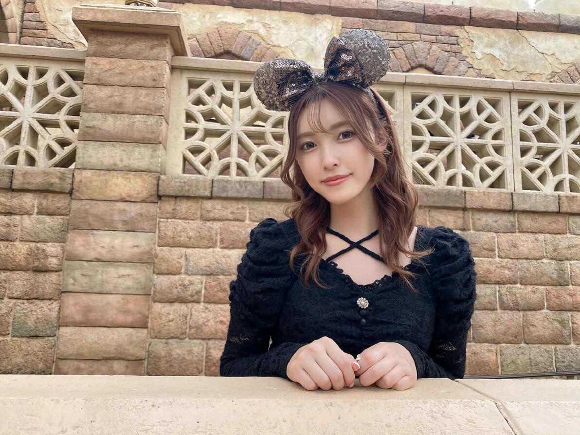 邻家的熟女姐姐——森泽佳奈,出道即巅峰,你的硬盘有她吗? 哔哩哔哩