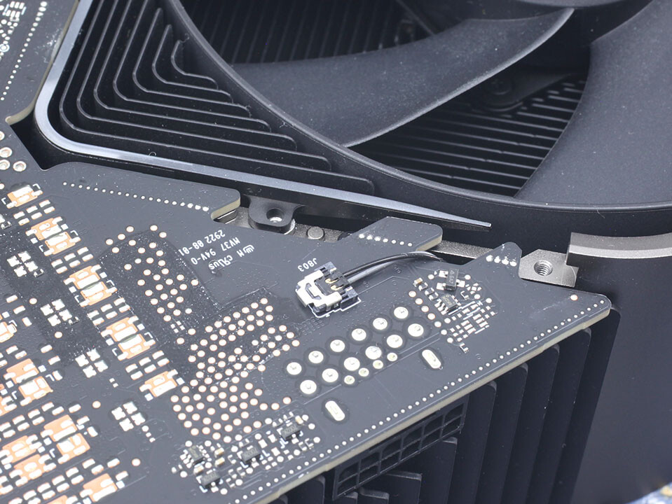 NVIDIA GeForce RTX 4090 Founders Edition 创始人版拆解 - 令人印象深刻的性能.1 - 哔哩哔哩