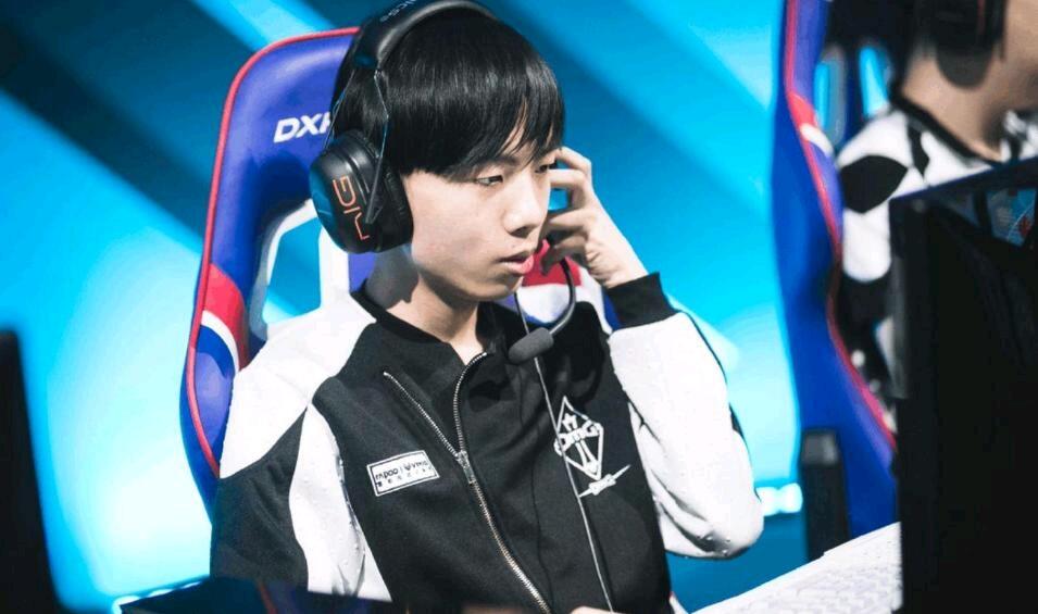 从S2到S13，LPL赛区T1级别的ADC分别是谁？ - 哔哩哔哩