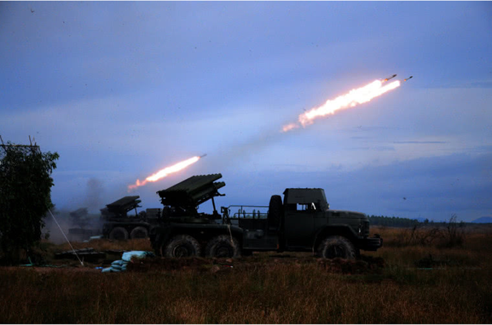 半个多世纪前的BM-14火箭炮，我们的南方邻居仍在装备 - 哔哩哔哩