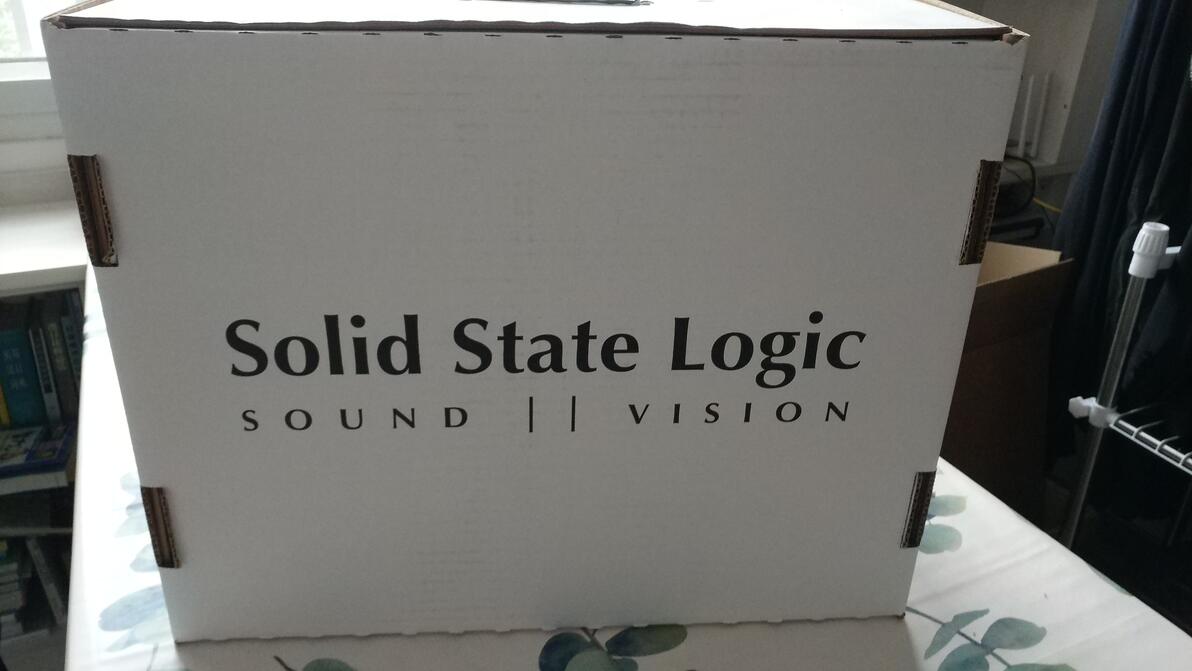 【器材开箱与简评 Special~03】SSL X-DESK来自英国的SUMMING&前级放大器 - 哔哩哔哩