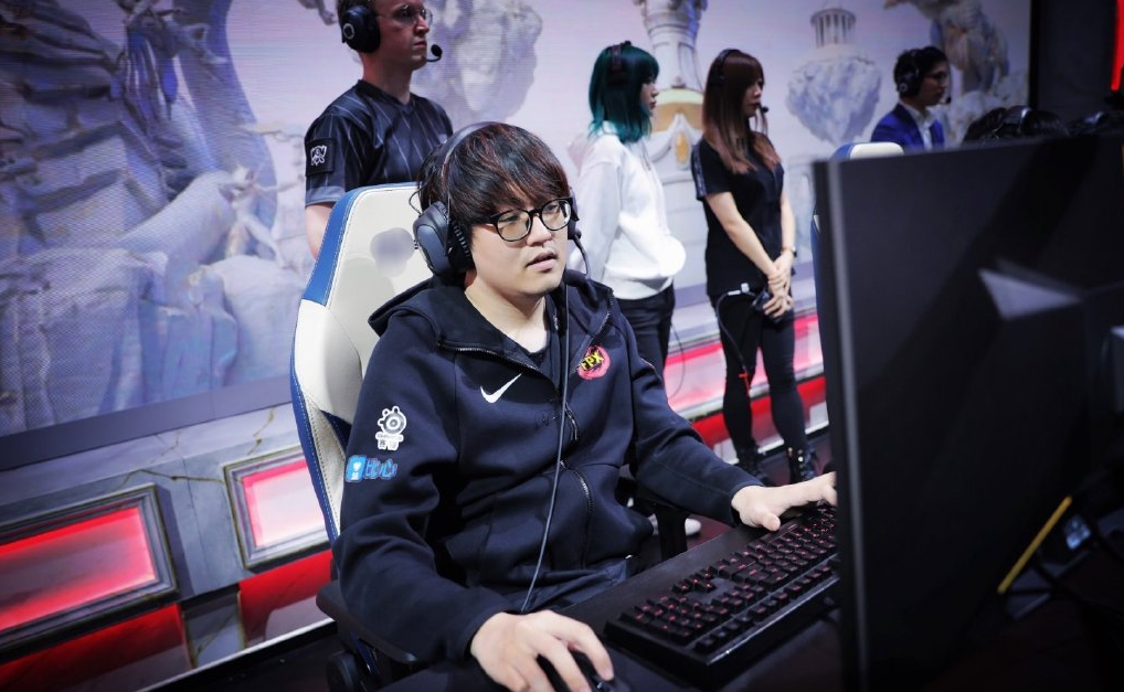 彻底告别LPL！GimGoon宣布退役！FPX官博透露有神秘礼物 - 哔哩哔哩