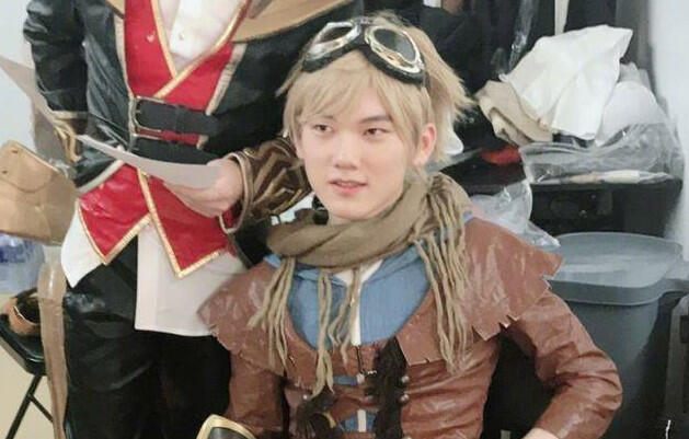 LOL：JKL、Faker、卢本伟等选手cos伊泽瑞尔，你觉得谁最还原？ - 哔哩哔哩