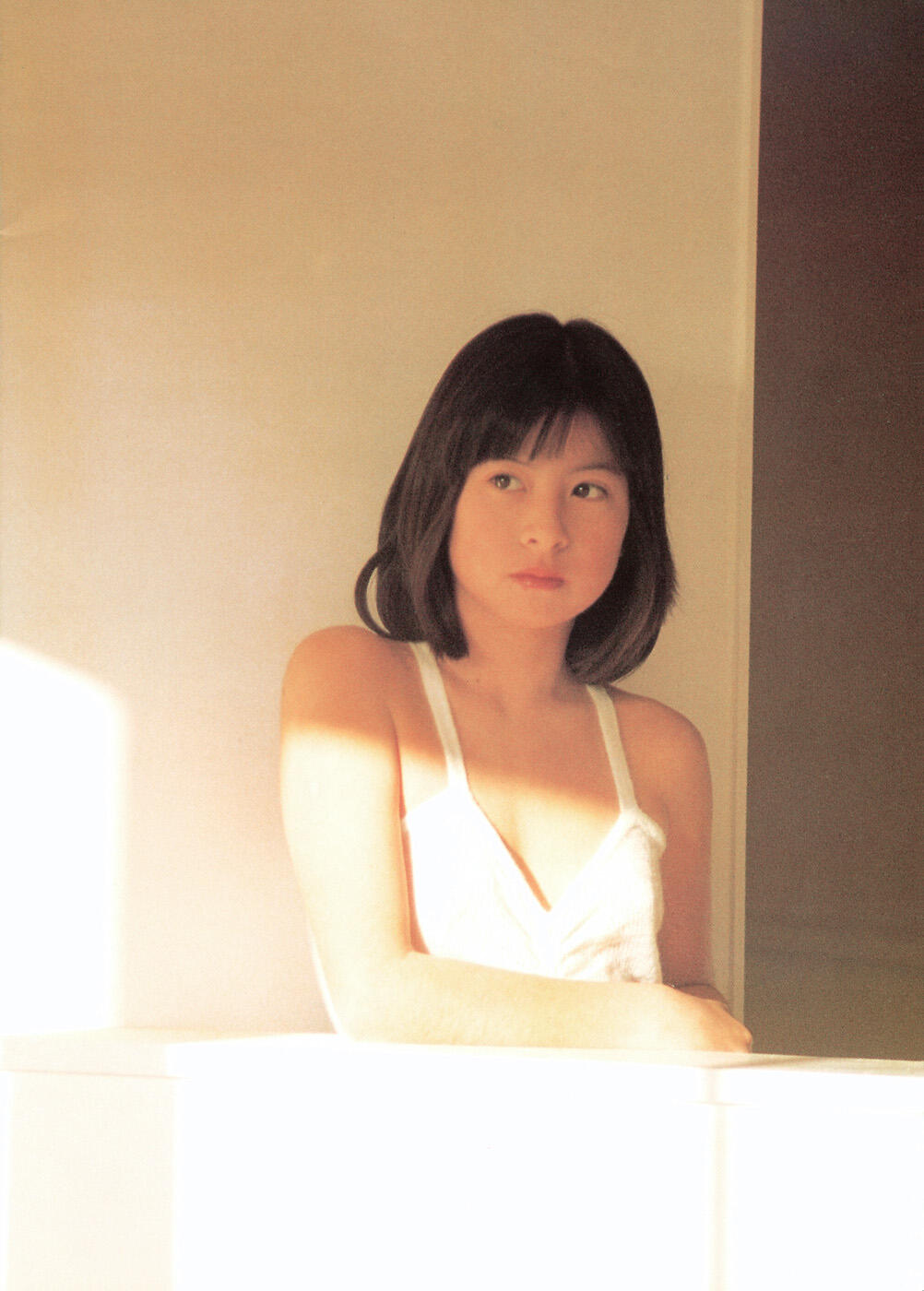 織絵可南子「心のいろ」(1984年 英知出版) - 哔哩哔哩