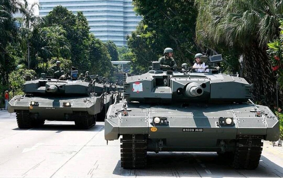 城管大队的最强武力——新加坡豹2SG主战坦克 - 哔哩哔哩