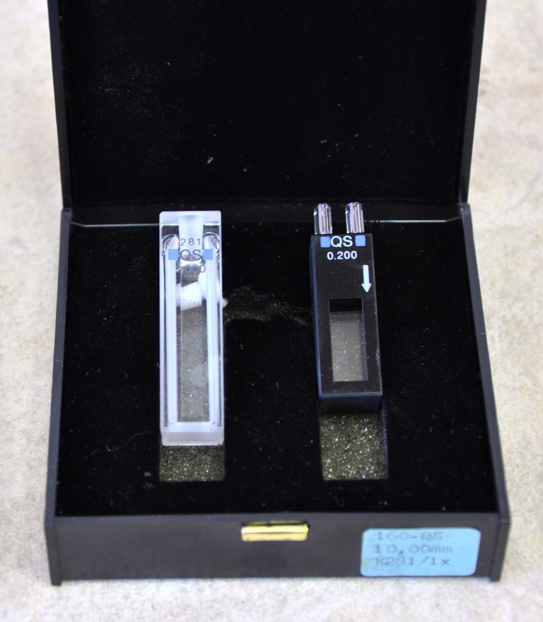 Hellma比色皿 170-700-1-40用于流量测量 - 哔哩哔哩