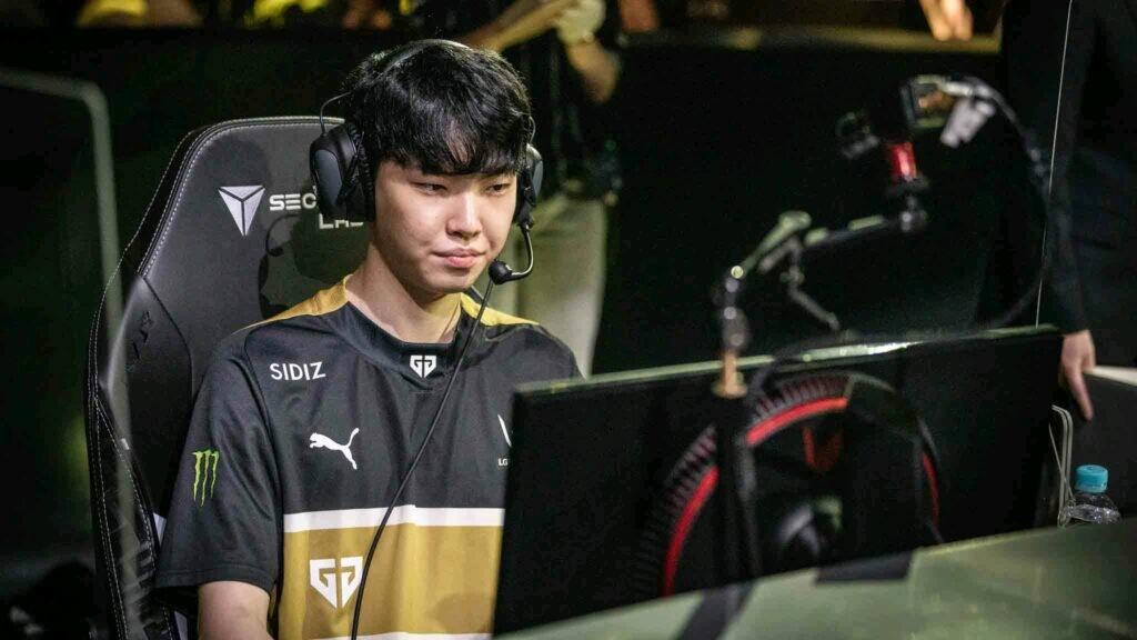 GEN横扫T1成为LCK一号种子，历年战绩一览，曾两度十六强 - 哔哩哔哩