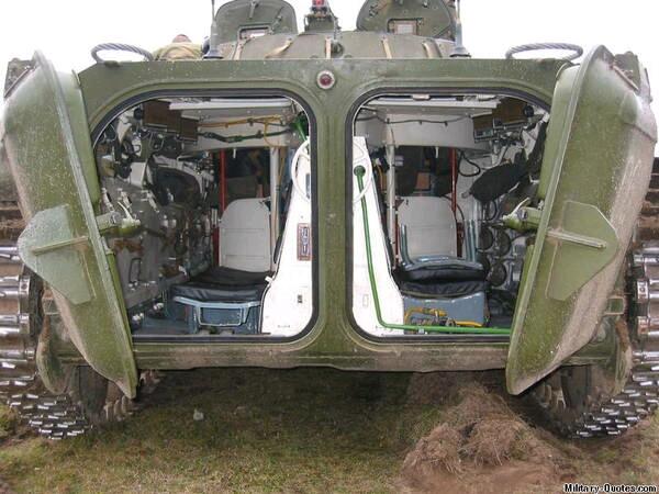 苏联BMP2步兵战车详解 ③ - 哔哩哔哩