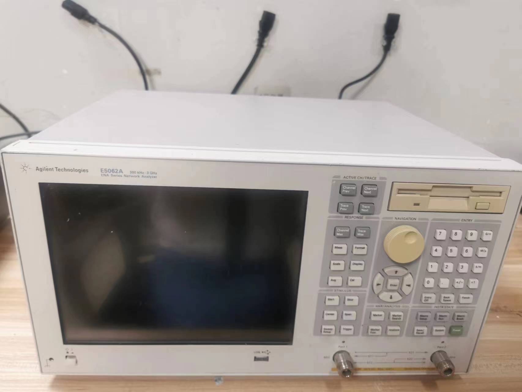 安捷伦Agilent E5062A网络分析仪3GHz - 哔哩哔哩