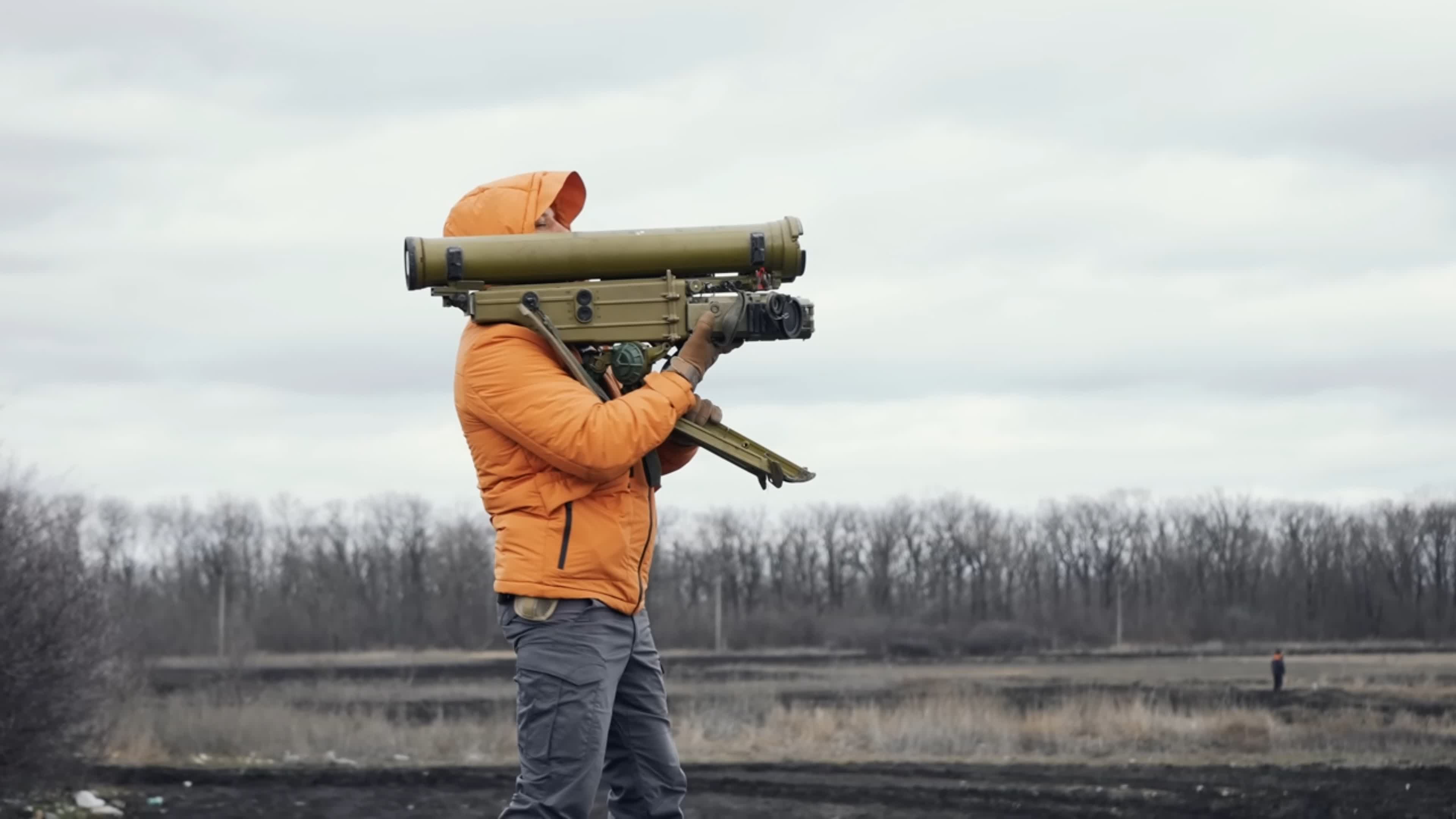 俄罗斯“混血儿”，能肩抗射击的第二代反坦克导弹 - 哔哩哔哩