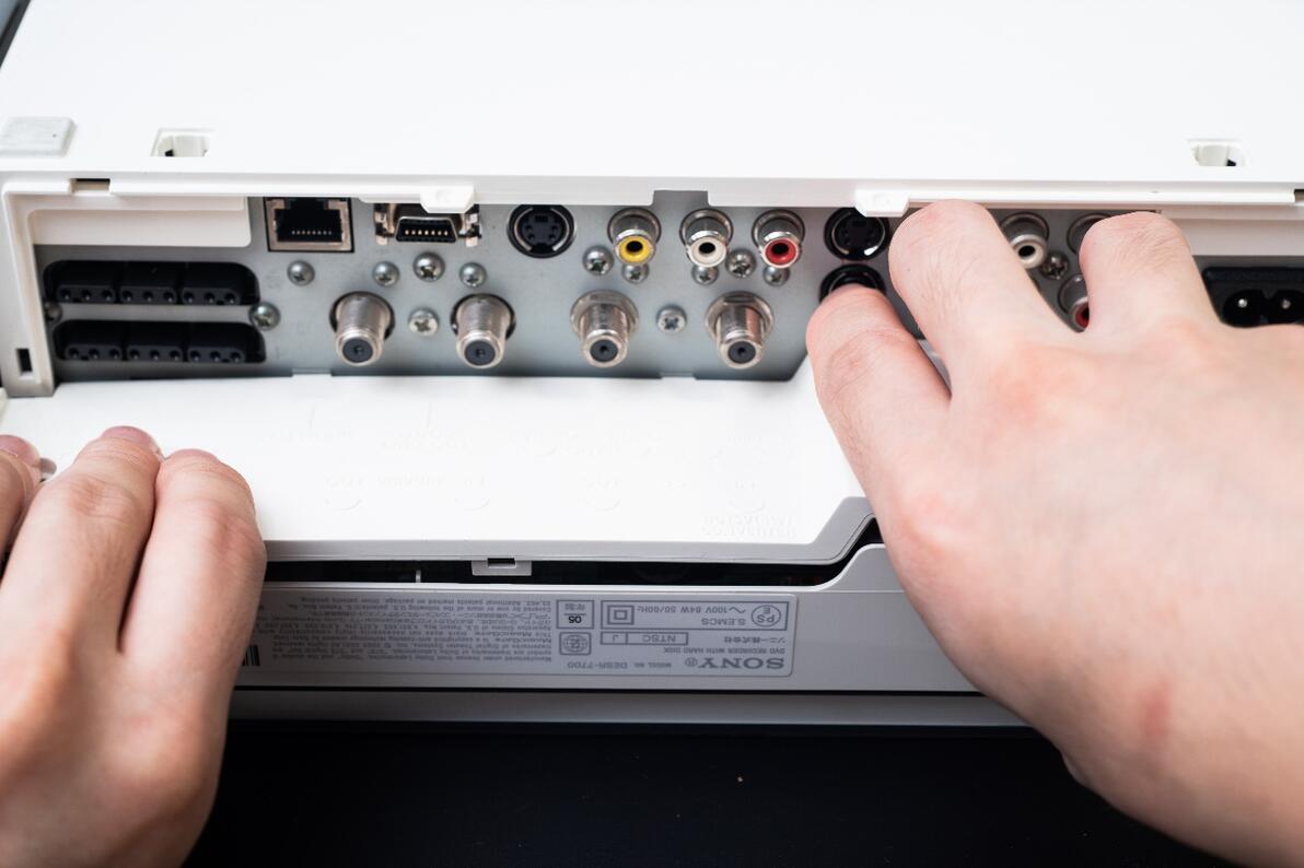 15年前100,000円的最强“PS”有多复杂？索尼PSX拆解修复 - 哔哩哔哩