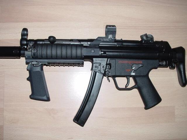 轻武器科普之MP5的附件和配件 - 哔哩哔哩