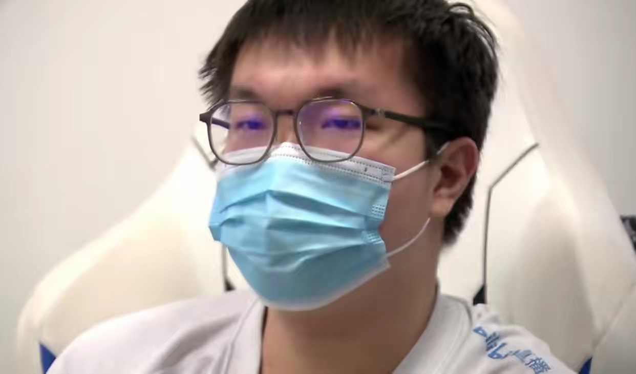 LPL：Bin复刻TheShy成就，BLG组建完毕，五大选手，有四个神经刀 - 哔哩哔哩