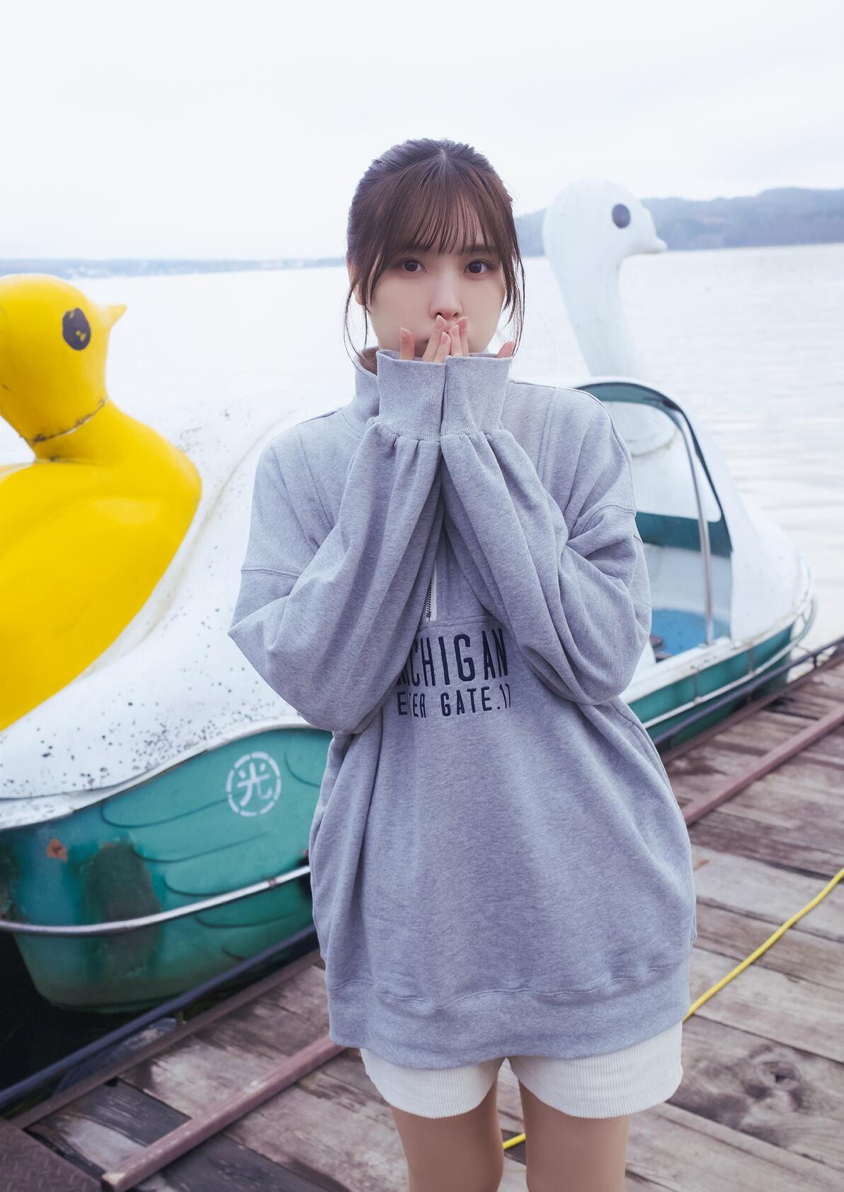 【数字版限定】Liyuu写真集「恋爱、是怎样的滋味？」-YoungJump - 哔哩哔哩