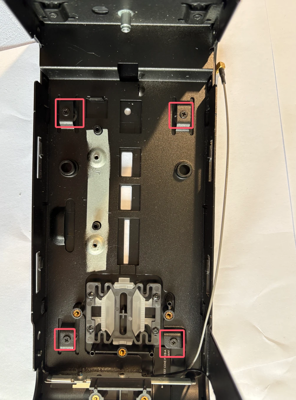 NUC9幽灵峡谷拆解——机箱和电源部分 - 哔哩哔哩
