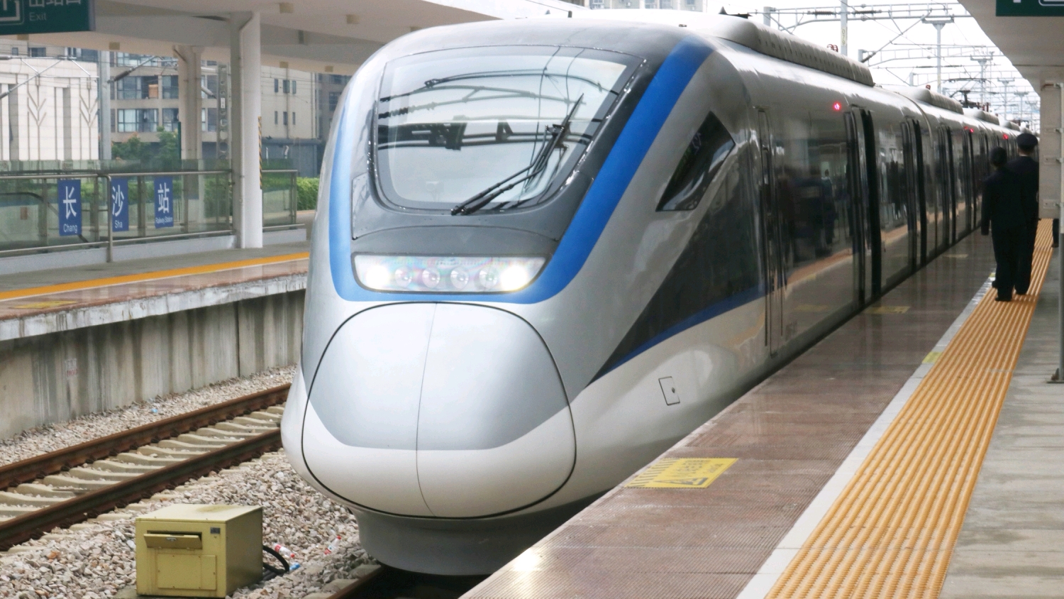 CRH6F型动车组和CRH6F-A型动车组乘坐体验 - 哔哩哔哩