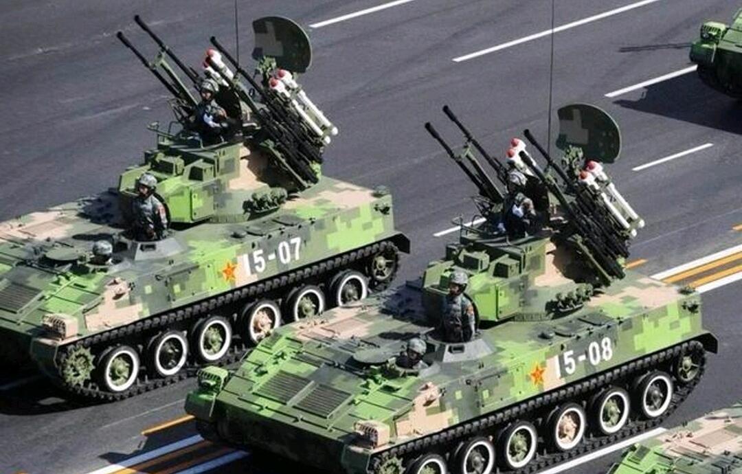 弹炮合一，天下无敌——中国PGZ95自行高炮 - 哔哩哔哩