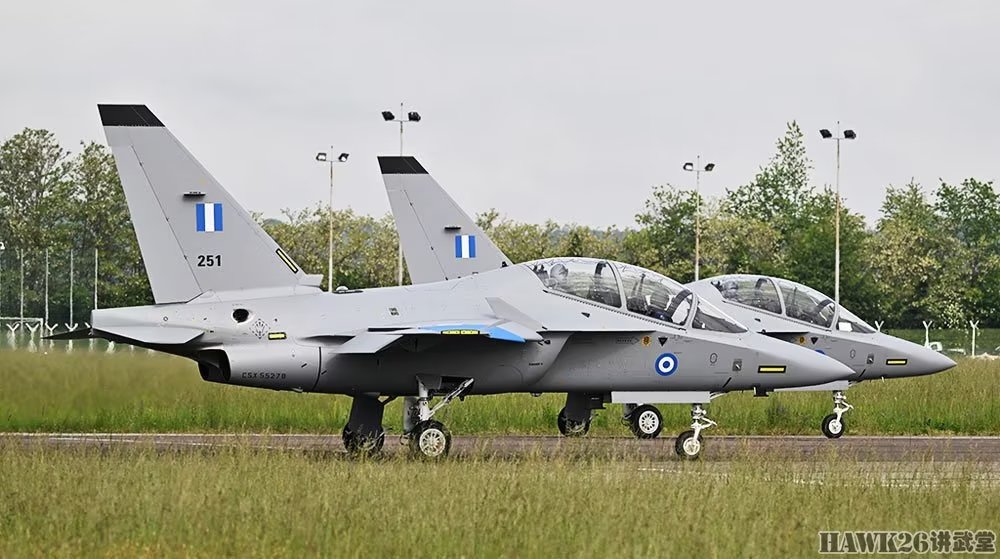希腊空军接收首批两架M-346教练机 意大利制造 以色列维护升级 - 哔哩哔哩