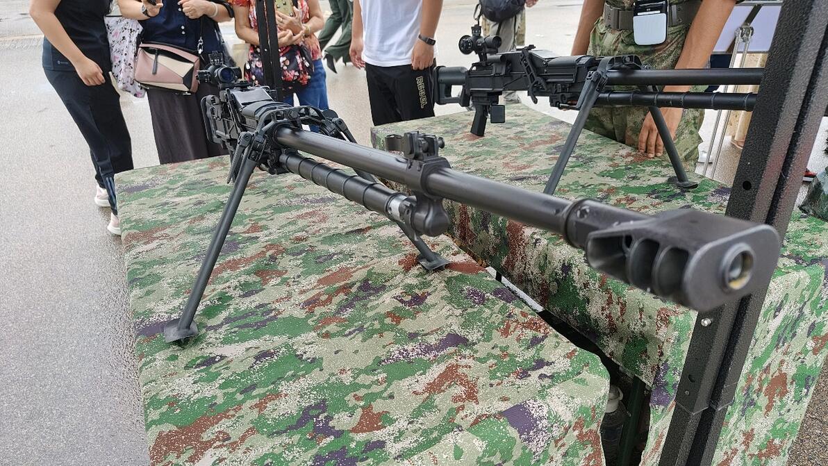 七一軍營開放小記--單兵武器篇 - 哔哩哔哩