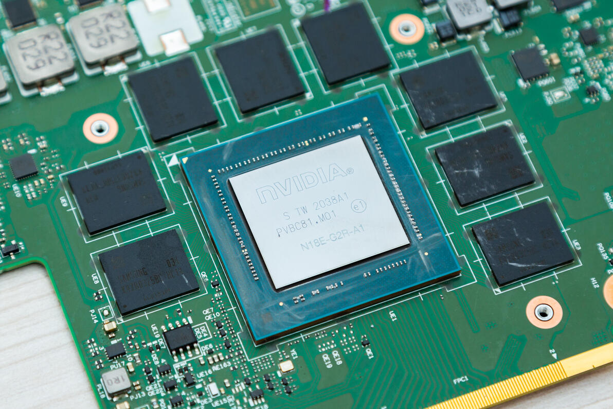 拆解评测ThinkPad P15\T15g：可能是当下设计用料最好的15寸移动工作站 - 哔哩哔哩