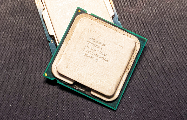 【有趣】第19期：如何从CPU顶盖获取有用信息？ - 哔哩哔哩