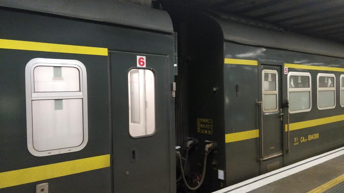 历史悠久的特区列车——广/肇九直通车，KTT和广铁RZ25T（结尾含DF11G本务的肇九特写) - 哔哩哔哩