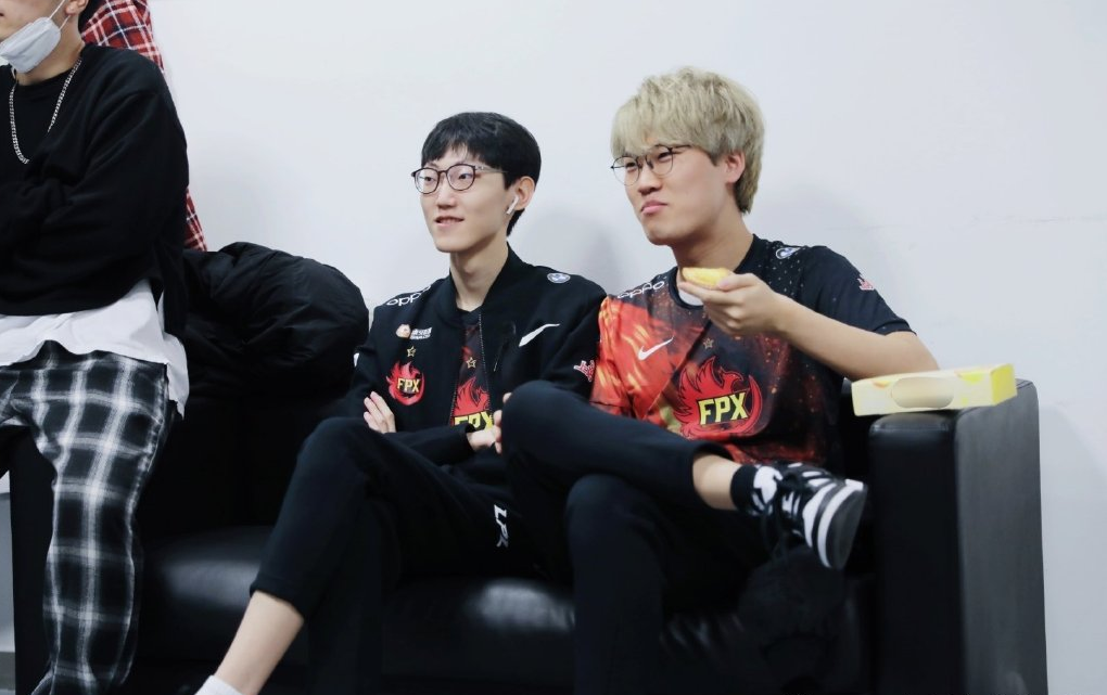 与FPX解约后！Prince假期熬夜训练，与小凤凰会师S赛成为可能 - 哔哩哔哩