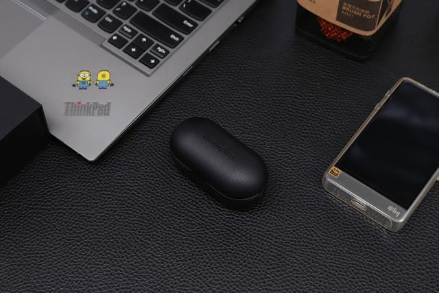 小红点出耳机了？ThinkPlus新品Track Pods真无线蓝牙耳机评测 - 哔哩哔哩