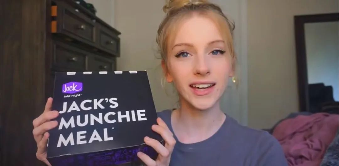 OnlyFans上的颜值天花板，身材太顶了！ - 哔哩哔哩