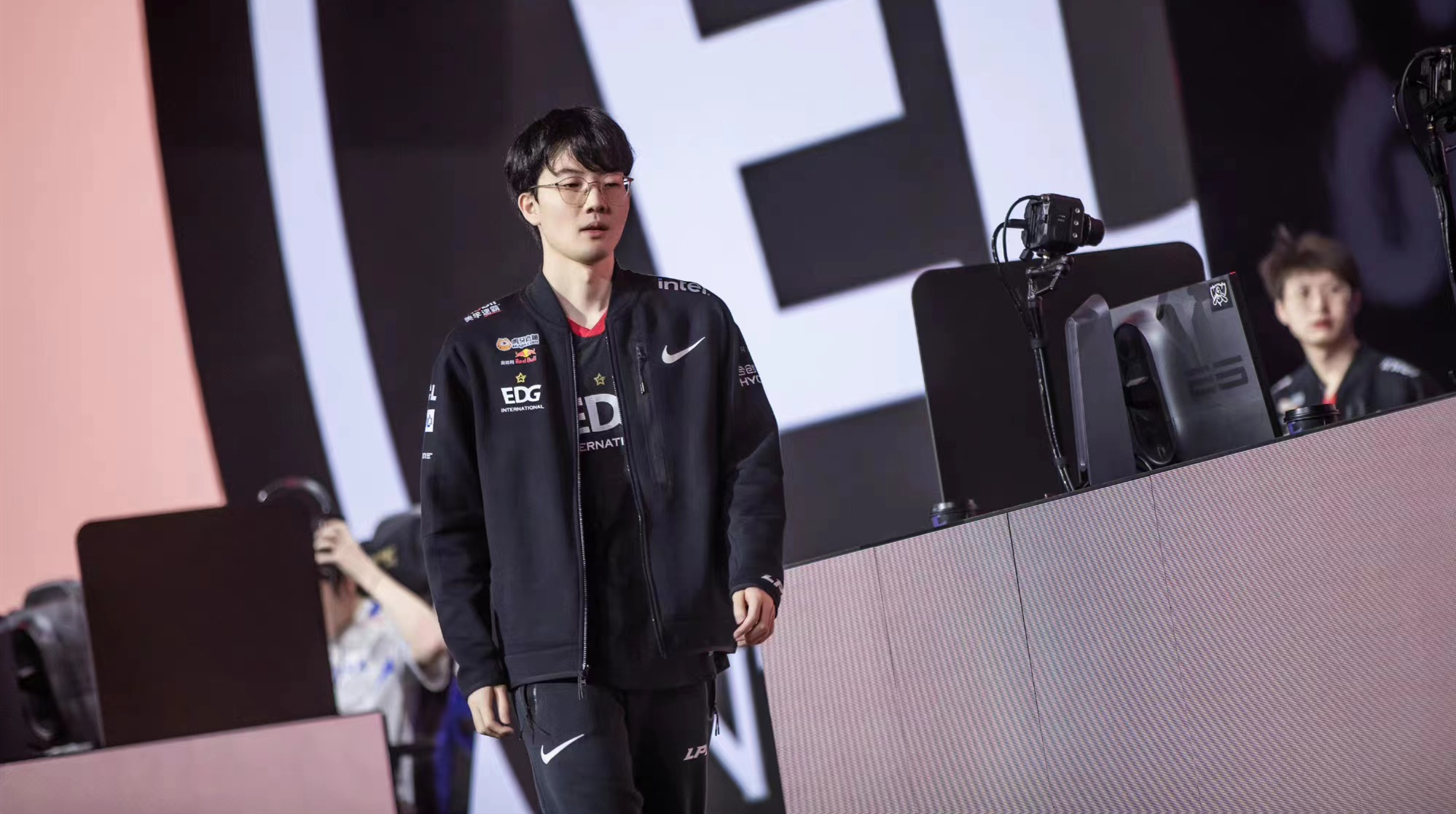 T1小吕布将LPL打醒？Viper和Ruler成转会宠儿，2个因素影响去向 - 哔哩哔哩