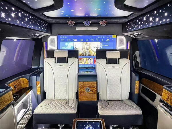 21款奔驰V260L改装圣母峰高顶，星光璀璨全隔断4+2版 - 哔哩哔哩