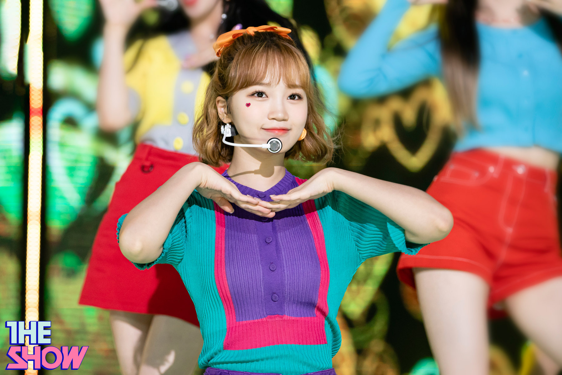 izone 舞台照#1 200624 - 哔哩哔哩