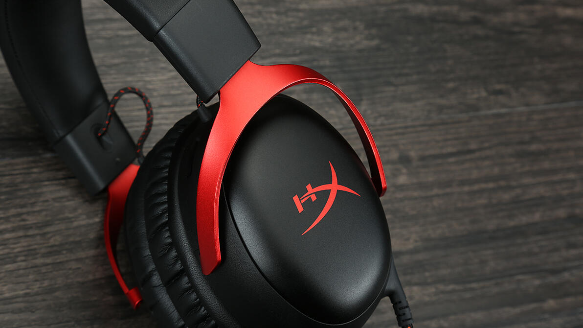 极度未知(HyperX) Cloud III飓风3游戏耳机评测：全新造型 - 哔哩哔哩