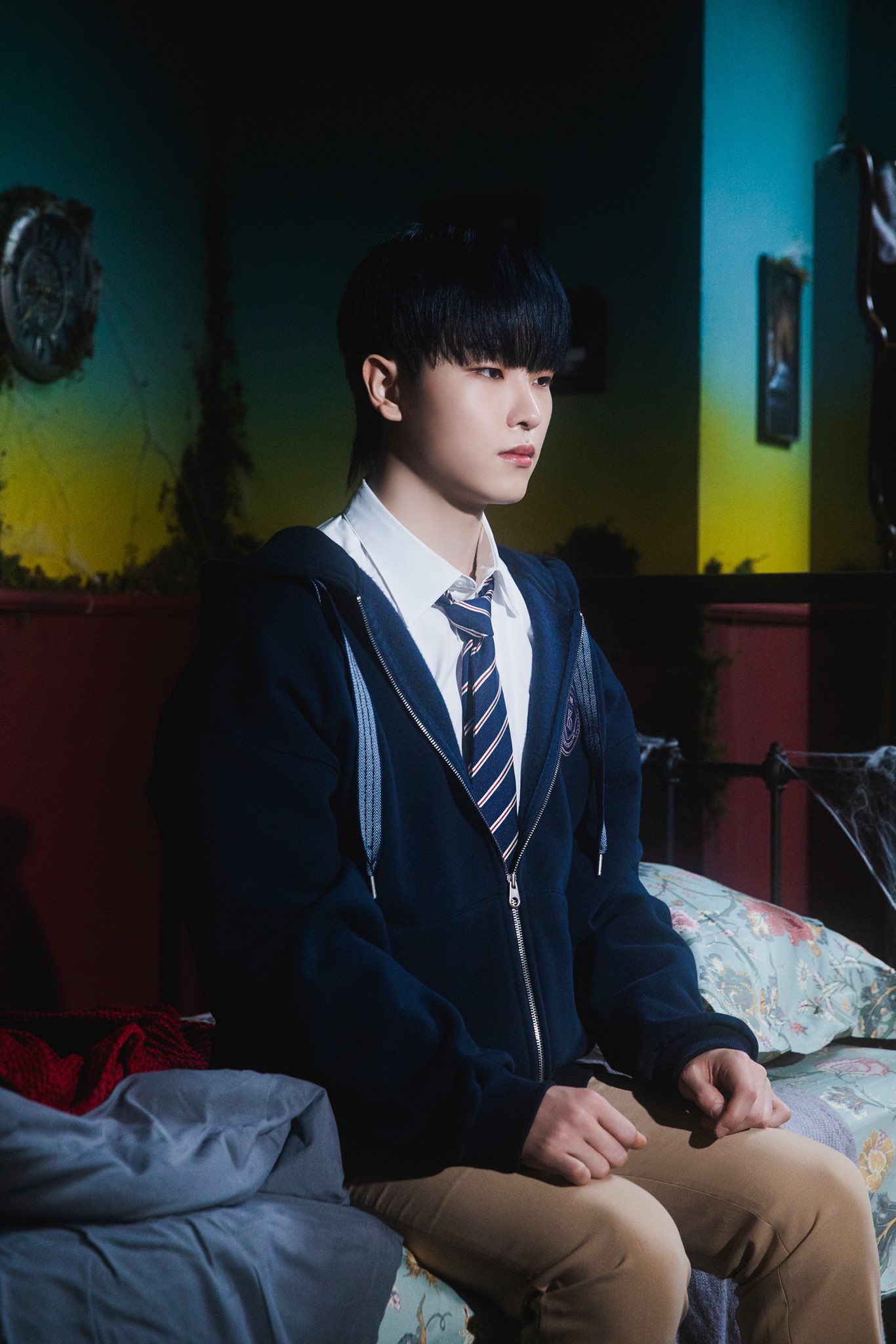 SUPERKIND - MOODY - Concept photo part.4 - 哔哩哔哩