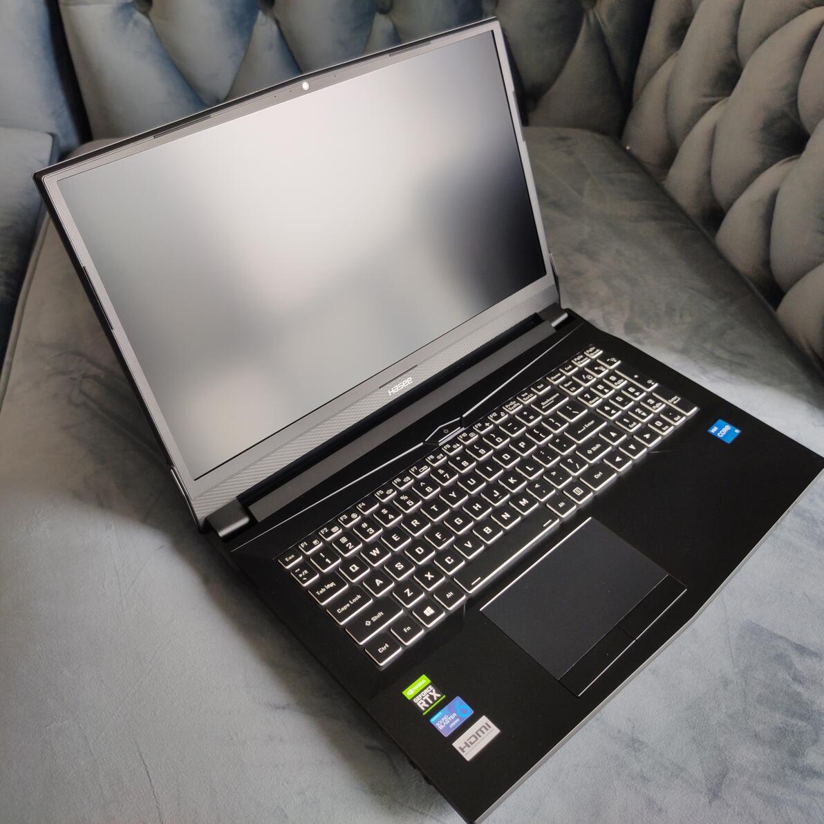 神舟TX8-CA5DP评测 英特尔I5-11400桌面处理器的RTX3060游戏本 坚持与努力并行 - 哔哩哔哩