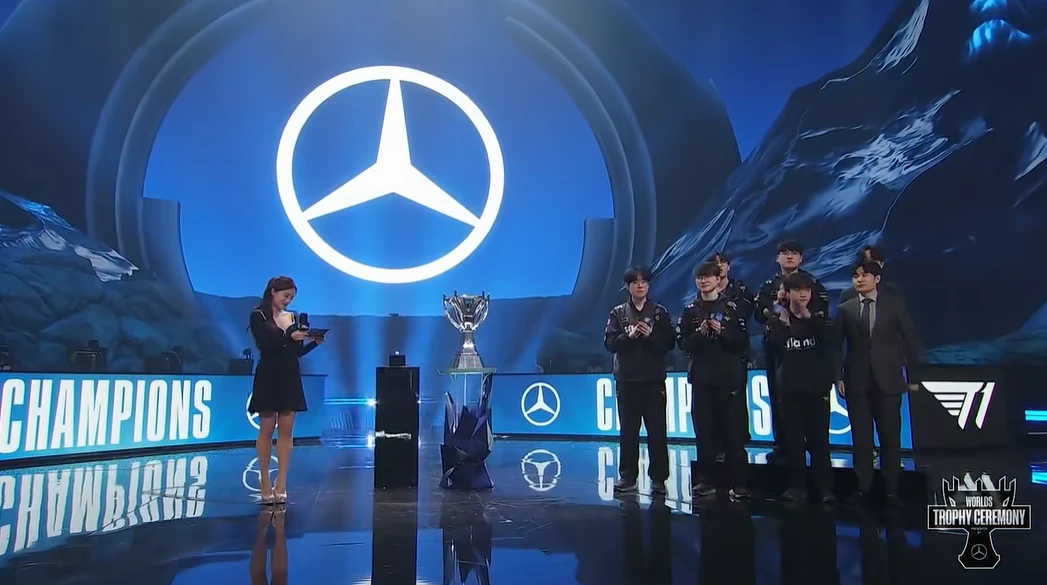 T1 3：0 WBG，获得英雄联盟S13总决赛冠军，Faker成为传奇！ - 哔哩哔哩