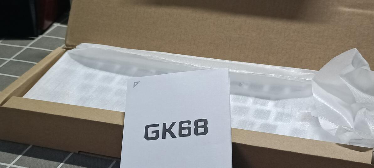 CIY68机械键盘套件—79块钱的巅峰~ - 哔哩哔哩