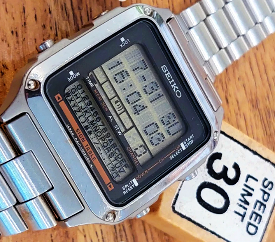 被岁月冲夸巅峰：80年代鼎盛的精工 Seiko D410数显电子表 - 哔哩哔哩