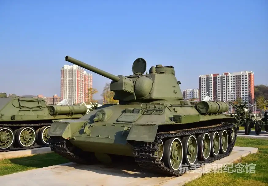 承前启后的表演者------T-44中型坦克 - 哔哩哔哩