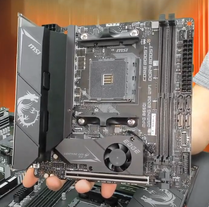 2020年AMD X570 B550 B450/X470的抉择 - 哔哩哔哩