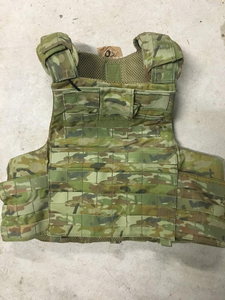 澳军TBAS防弹背心常见种类 - 哔哩哔哩