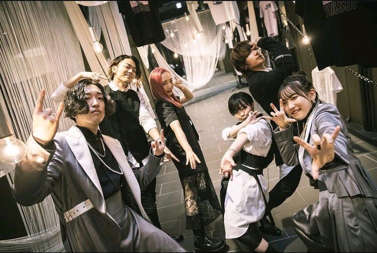 【YOASOBI图集第2期】一些YOASOBI的图 - 哔哩哔哩