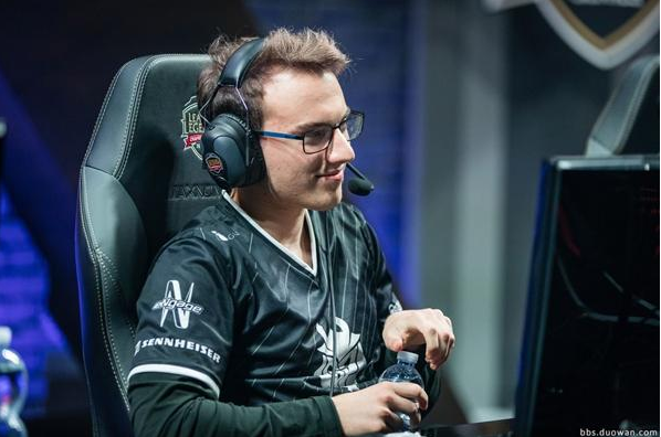 LOL G2战队Perkz：ADC能展现多少实力某种程度上说取决于辅助｛转载｝ - 哔哩哔哩