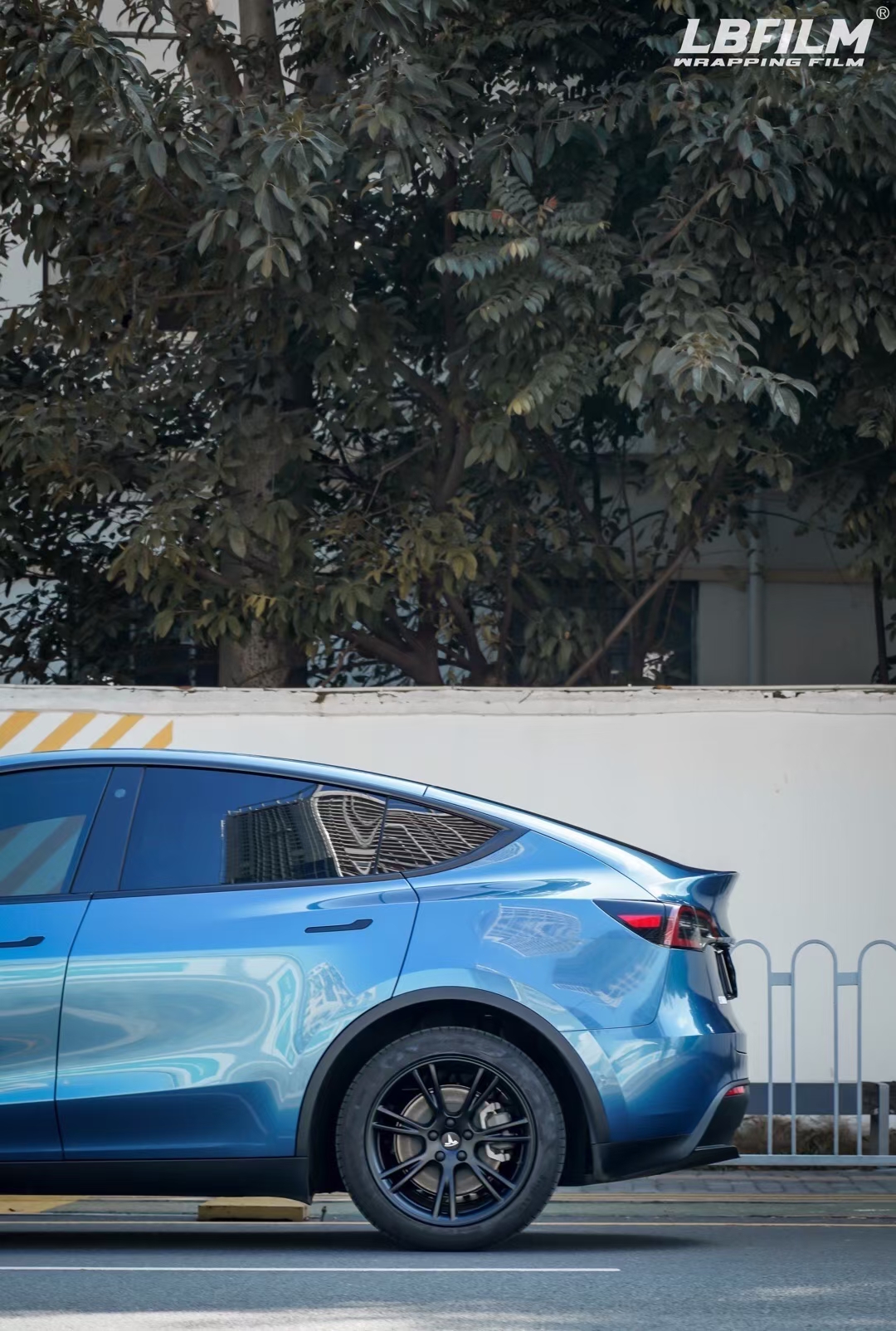 特斯拉ModelY-LB改色膜液态金属量子蓝，深蓝色美学 - 哔哩哔哩